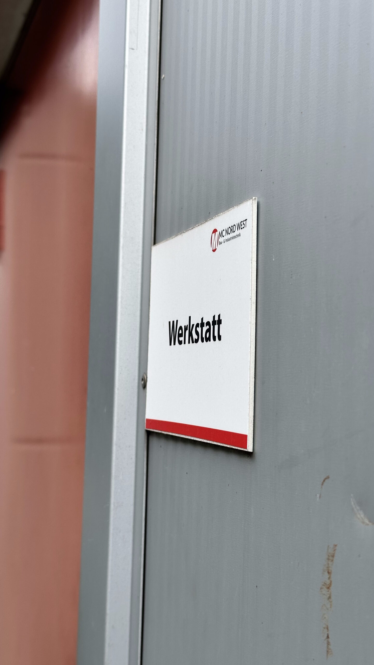 So kannst du dein Geld auch direkt zum Fenster rauswerfen! - MC Nord West